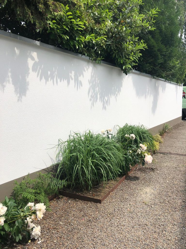 Spannende Gartenmauer Verputzt Bilder Bild
